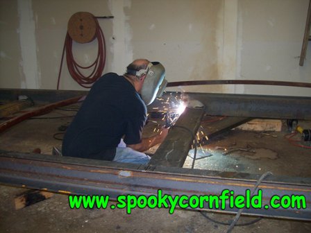 spooky_stalks_vortex_tunnel